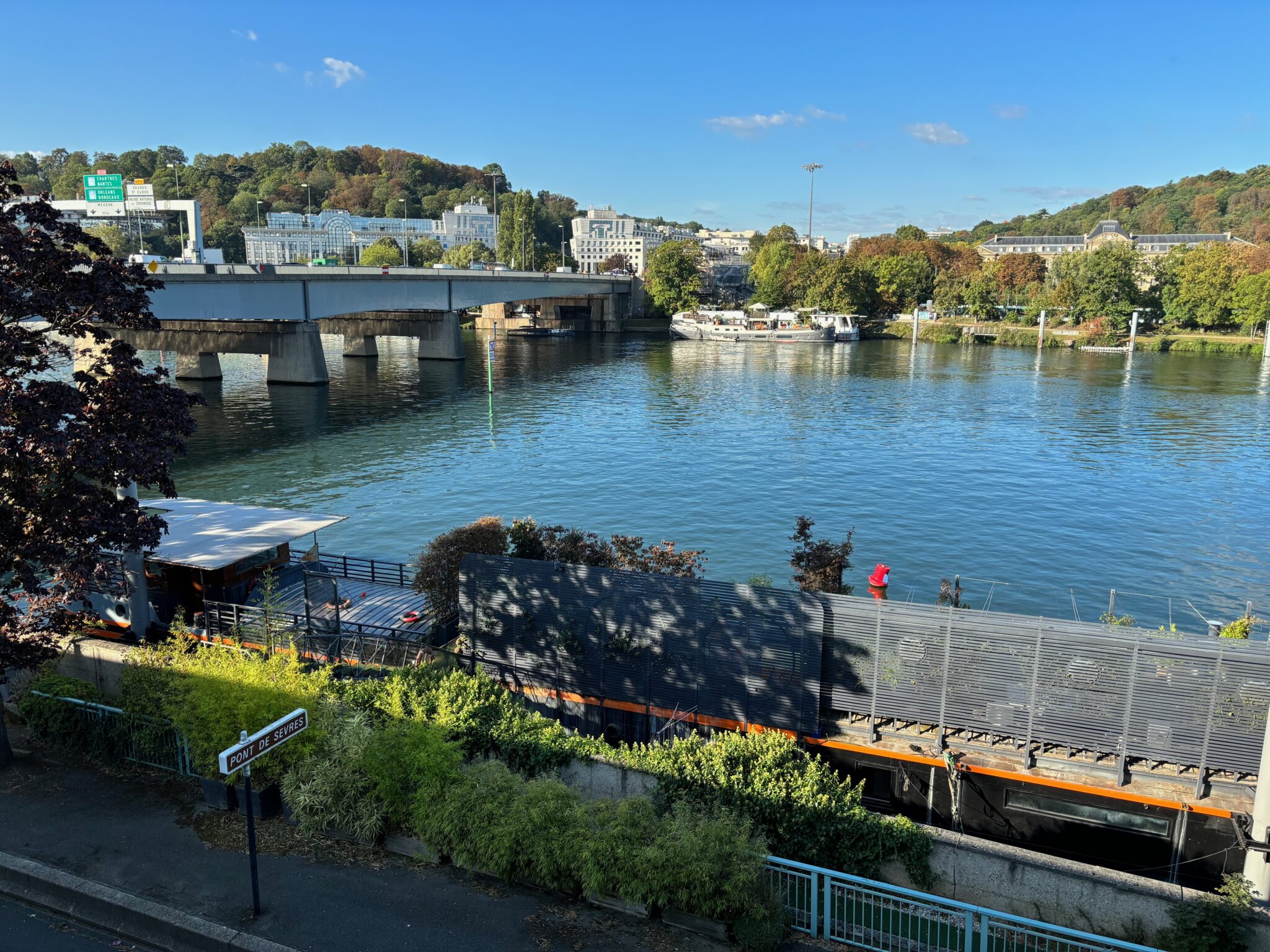 Apple iPhone 15 Plus Camera test - DXOMARK